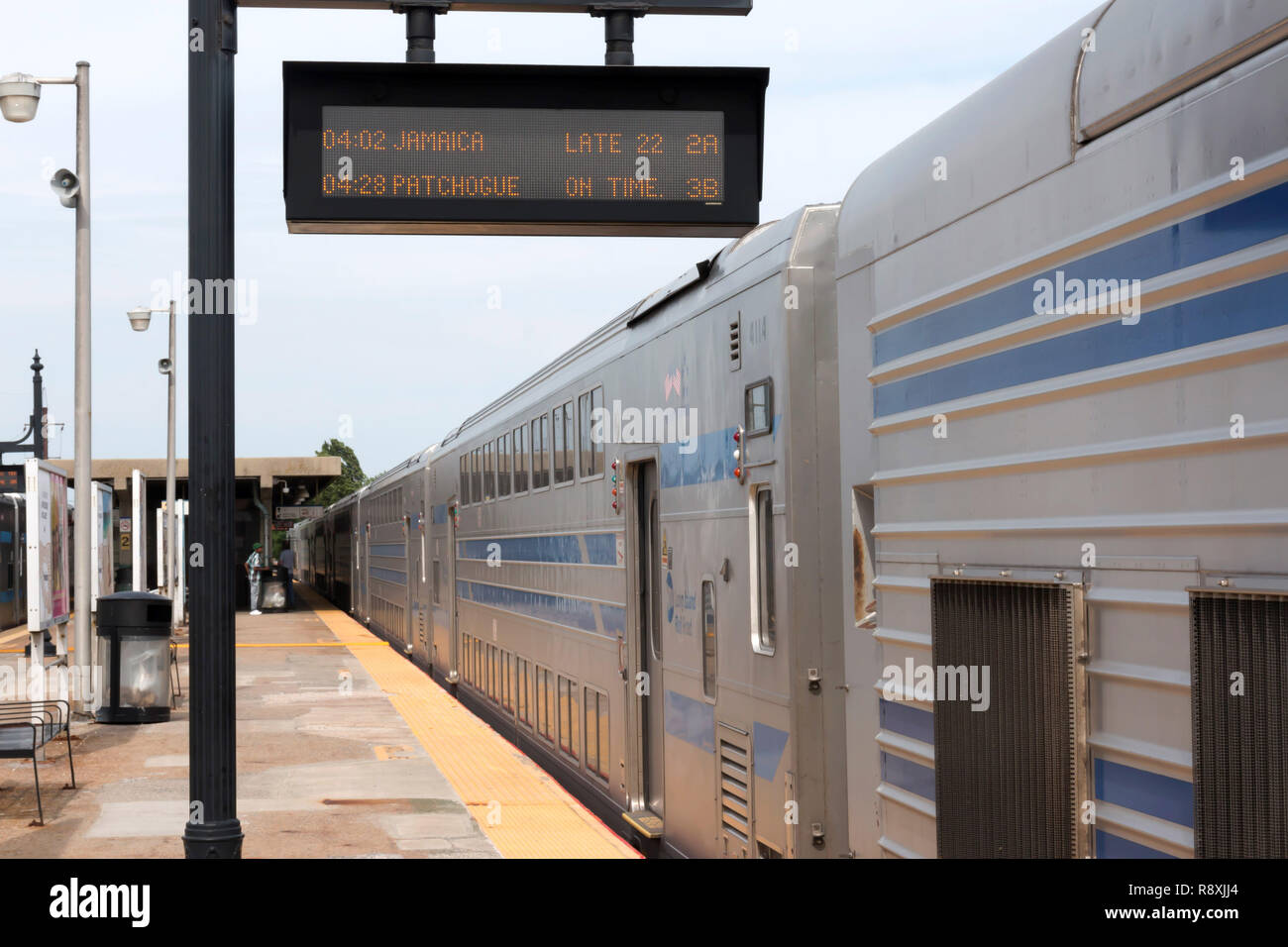 Babylon train station hi-res stock photography and images - Alamy