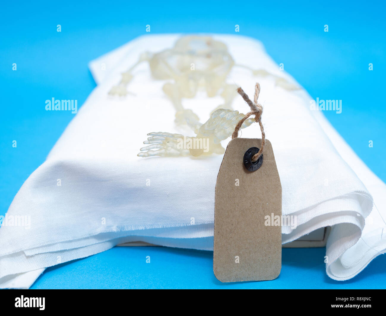 Corpse tag hi-res stock photography and images - Alamy