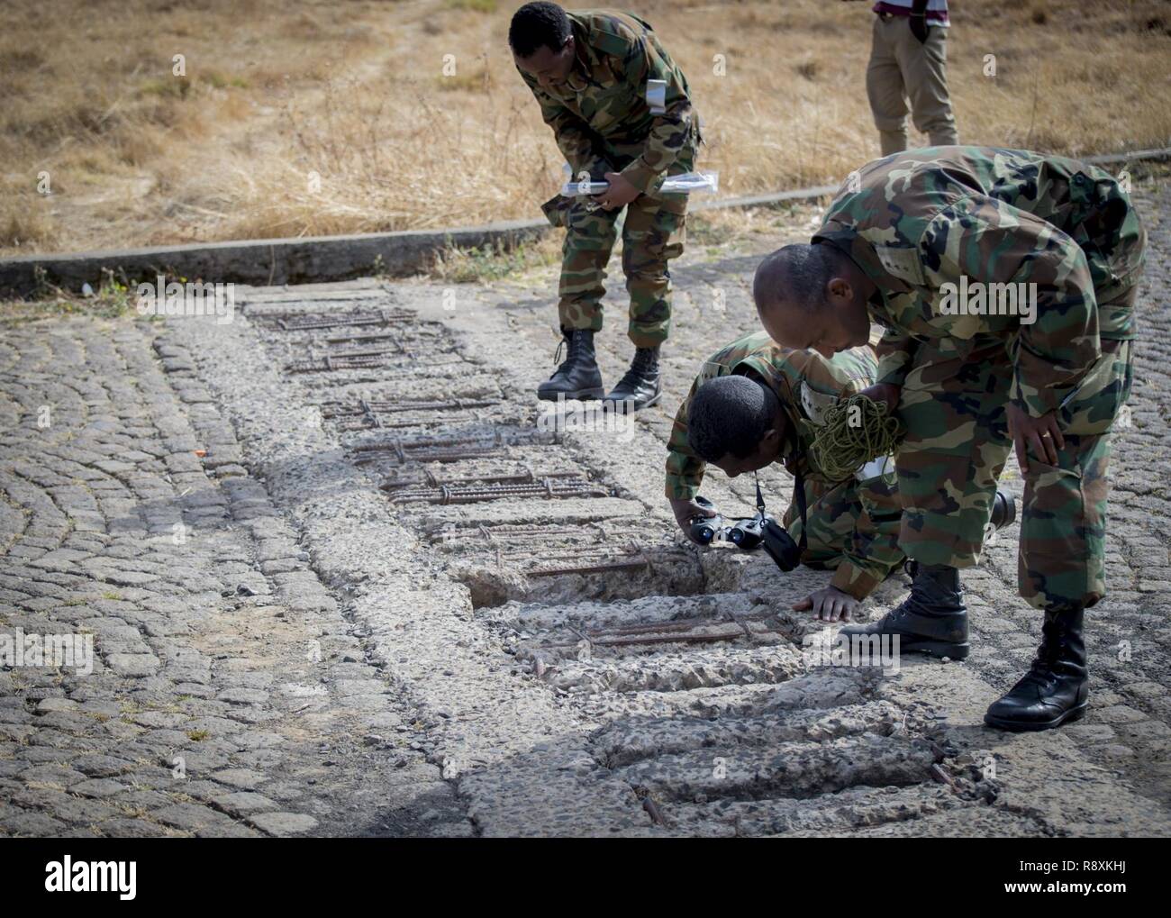 Ethiopian national defense force hi-res stock photography and images ...