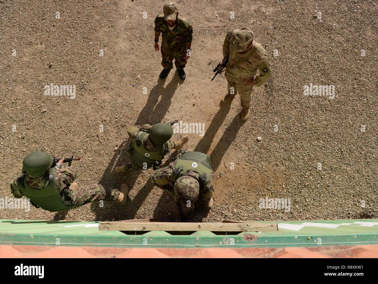 Noncomissioned officers from the U.S. Army and Afgan National Army ...