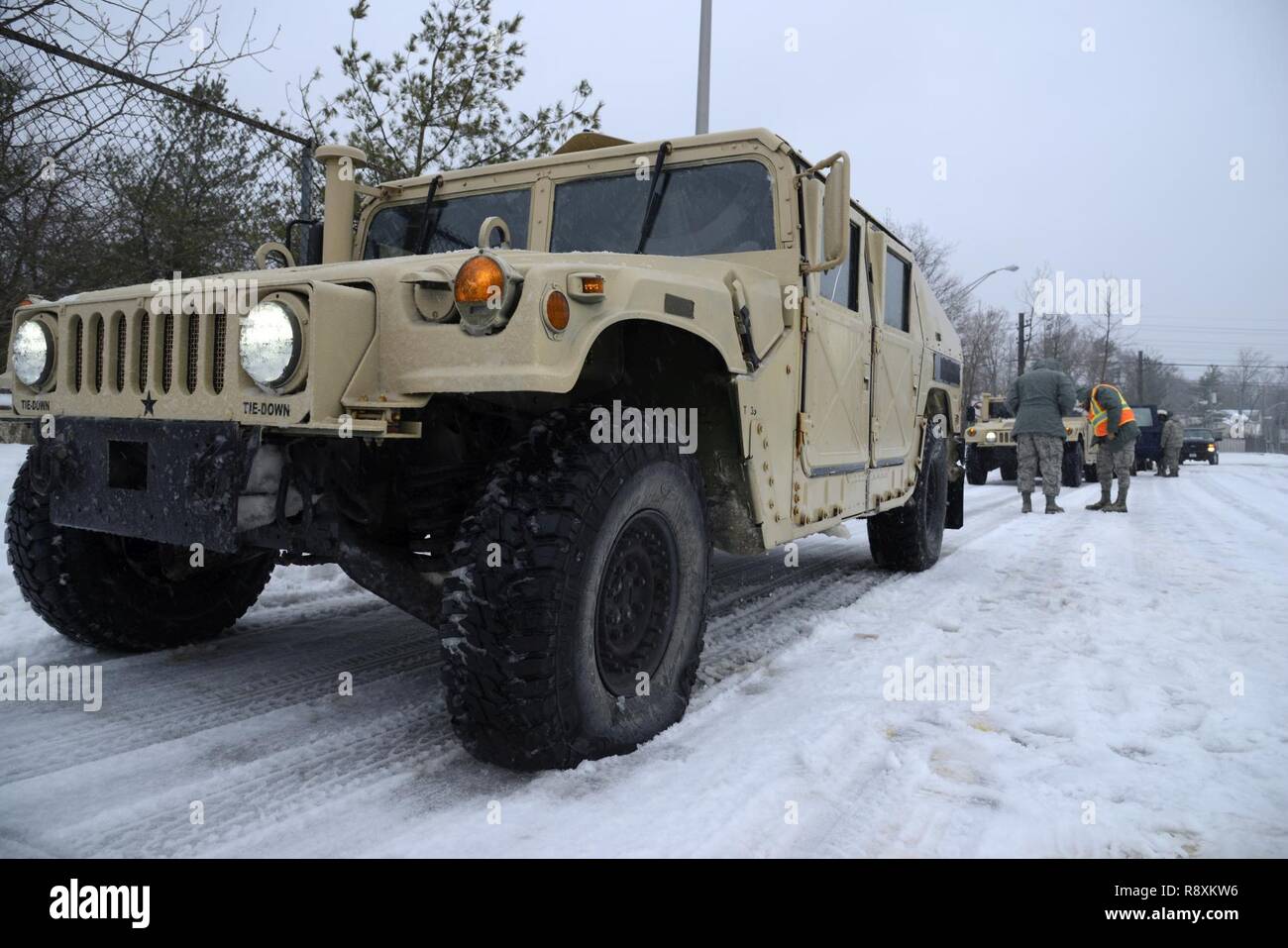 Blizzard response hi-res stock photography and images - Alamy