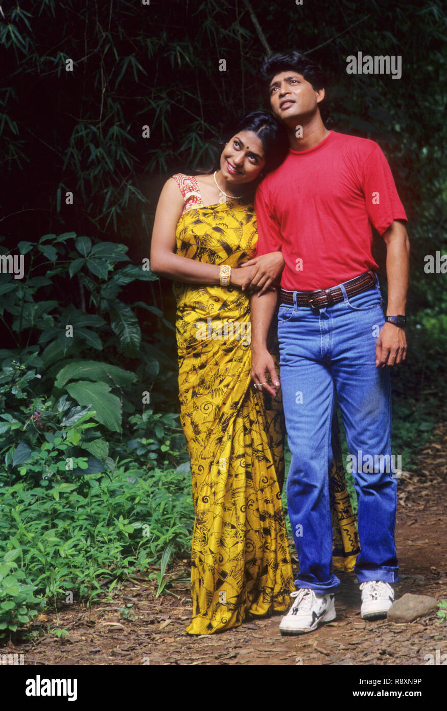 Hand in hand lovers hi-res stock photography and images - Alamy