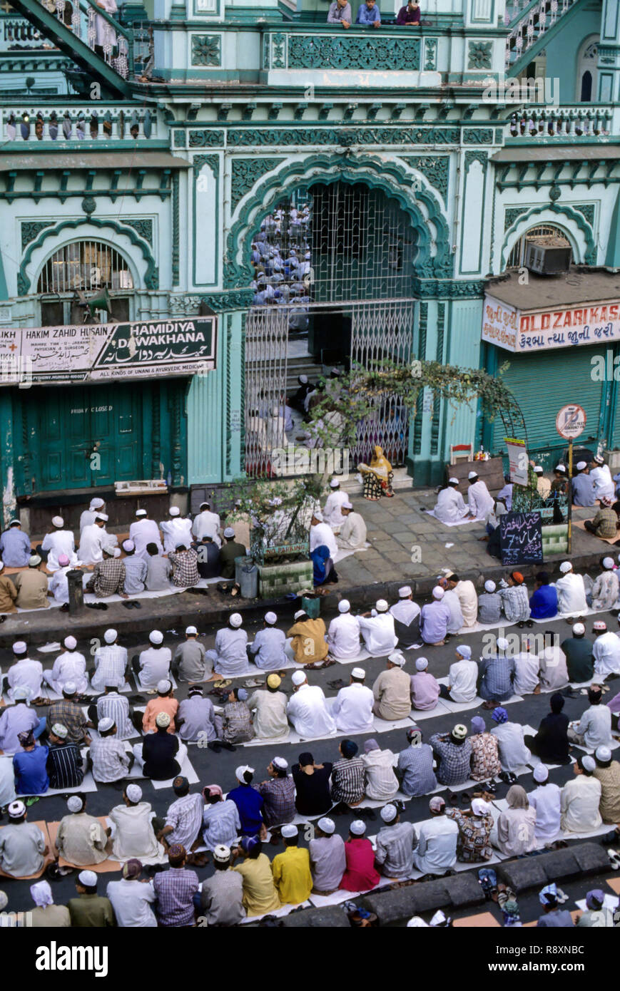 Ramzan High Resolution Stock Photography and Images - Alamy