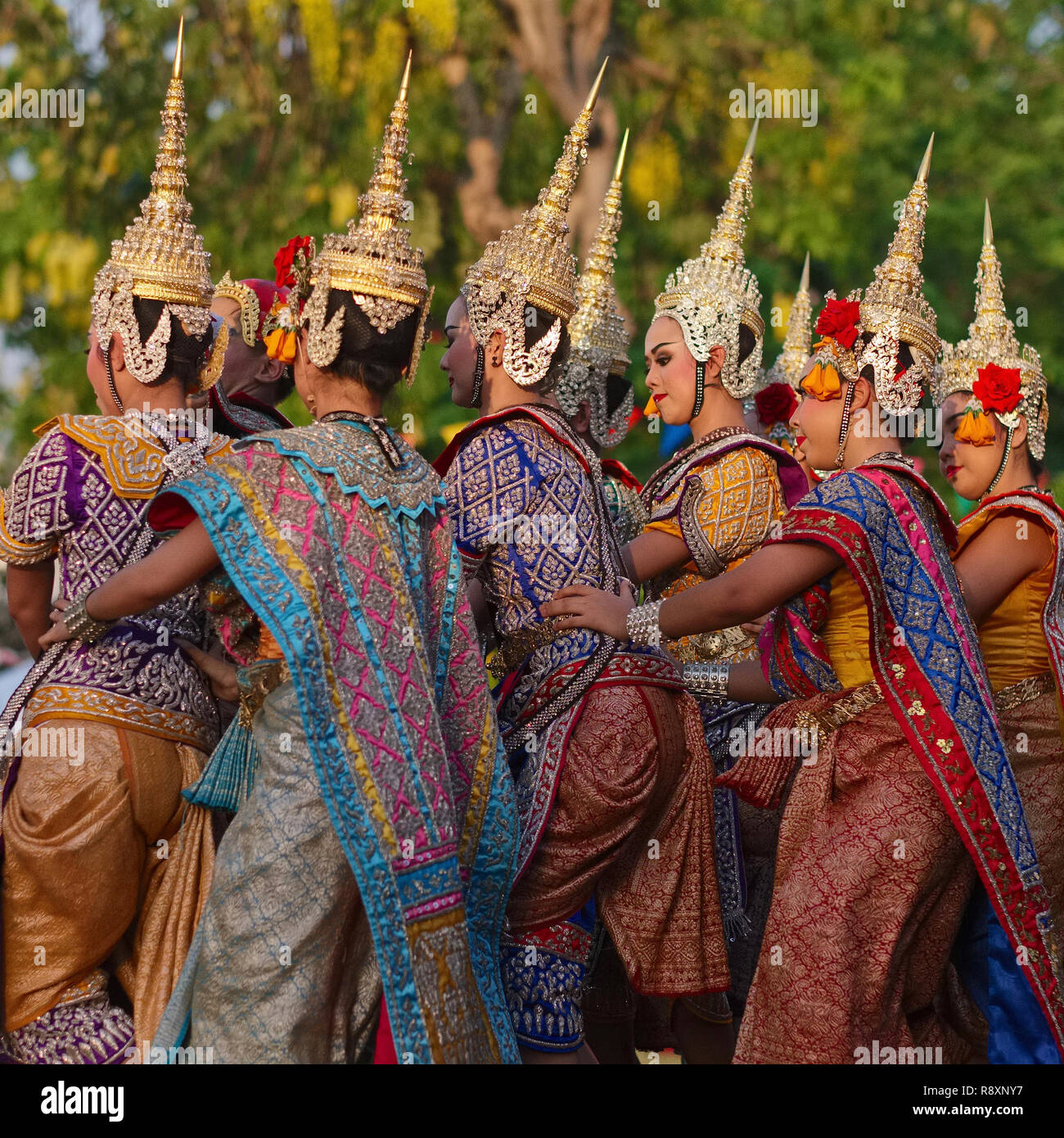 Open air dance performance hi-res stock photography and images - Alamy