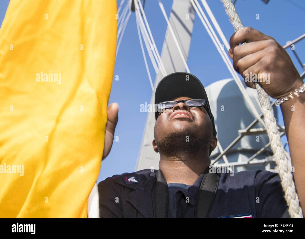 WATERS SOUTH OF JAPAN (March 13, 2017) Boatswain’s Mate 3rd Class ...