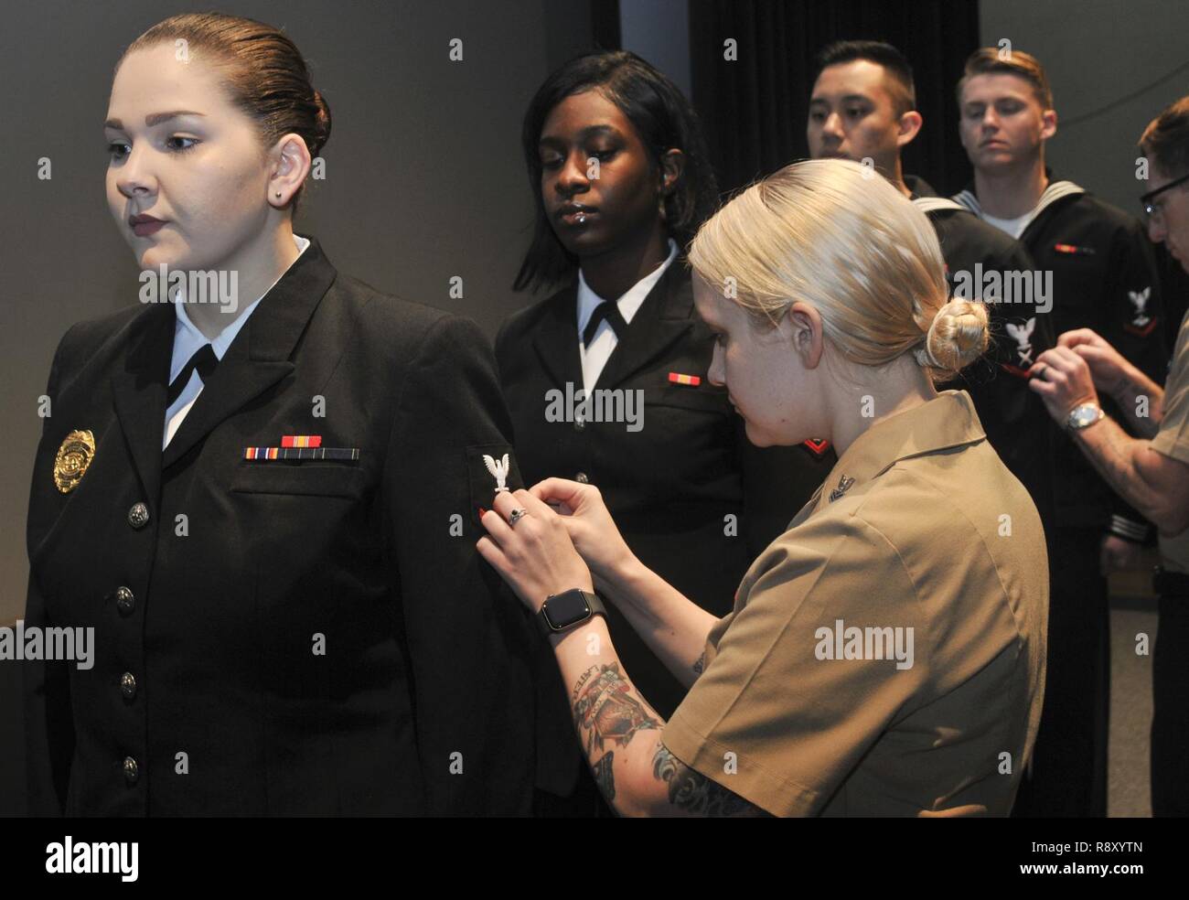 FORT WORTH, Texas (Dec. 7, 2018) Culinary Speicalist 1st Class Kimberly ...