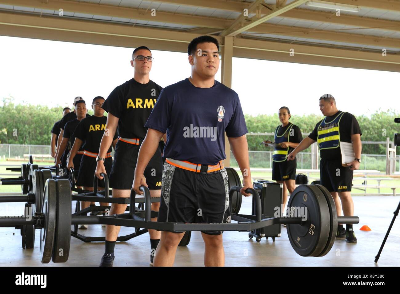 Hawaii Army National Guard Soldiers in the Recruit Sustainment Program ...