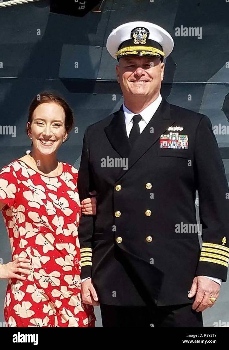 Stands with his daughter hannah hi-res stock photography and images - Alamy