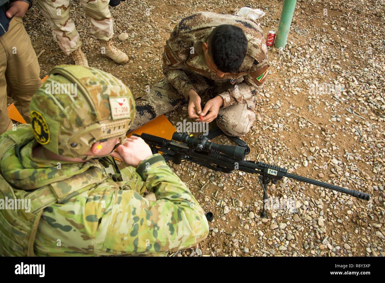 Kurdistan rifle hi-res stock photography and images - Alamy