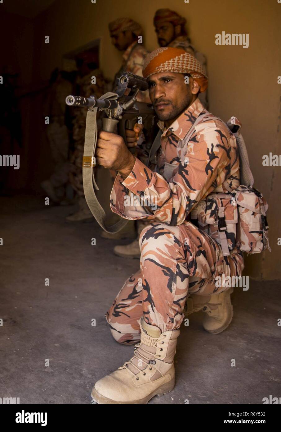 Omani soldiers hi-res stock photography and images - Alamy