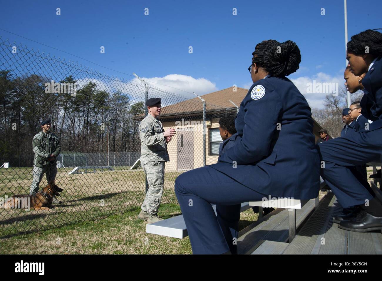 113th wing hi-res stock photography and images - Alamy