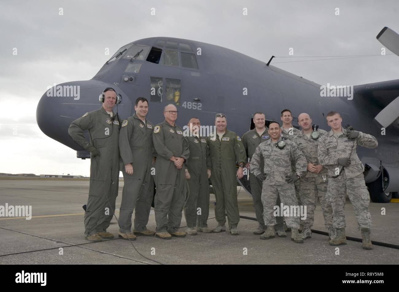 Base 920th hi-res stock photography and images - Alamy