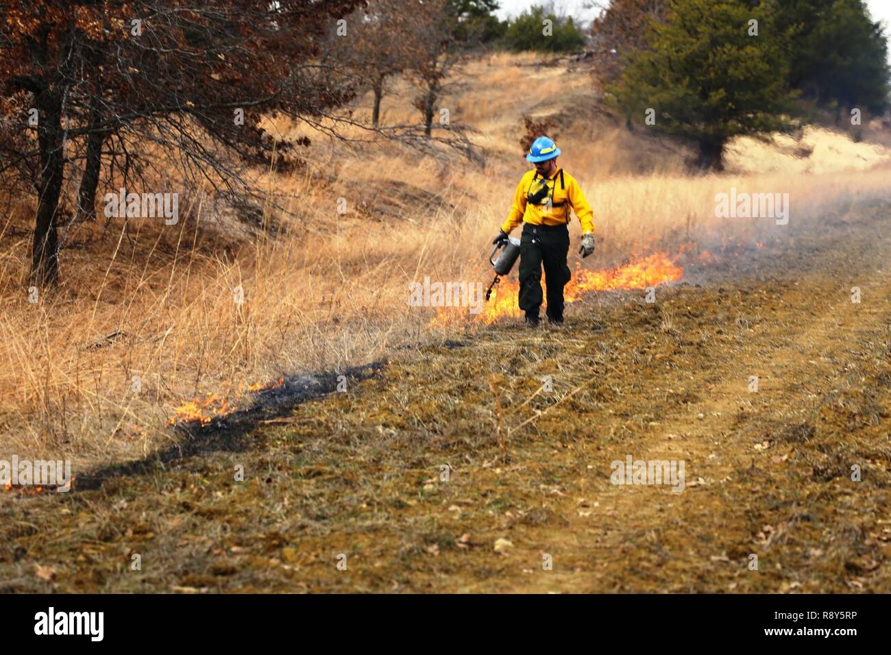 Firefighting fire seasons hi-res stock photography and images - Alamy
