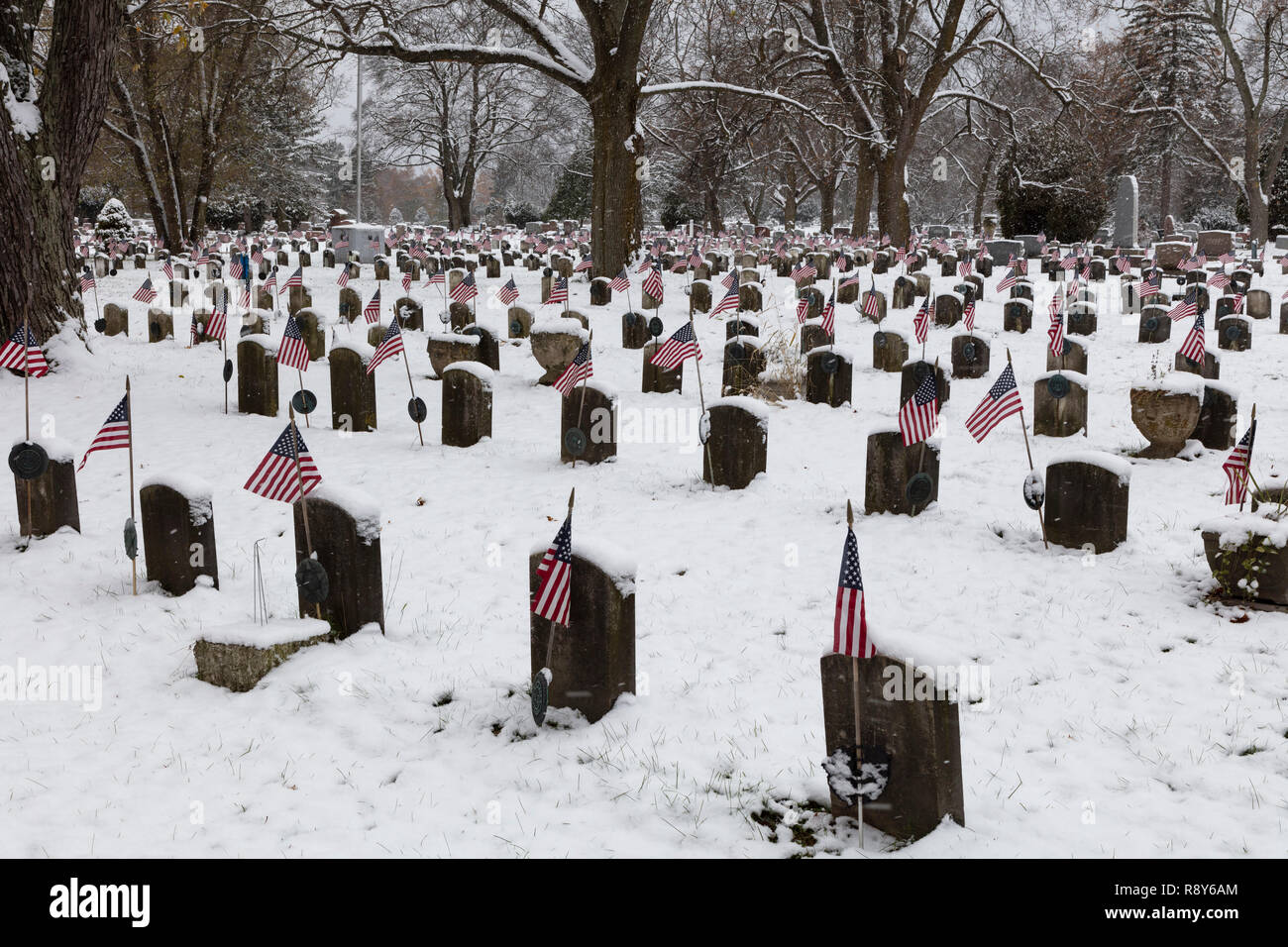Riverside cemetery hi-res stock photography and images - Alamy