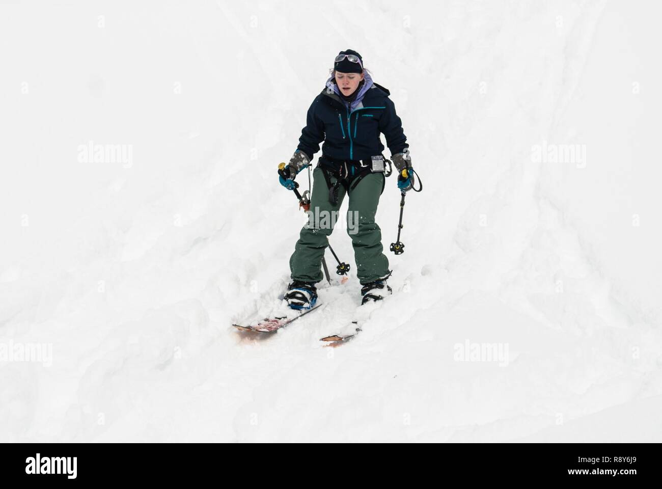 Basic military mountaineering course hi-res stock photography and ...