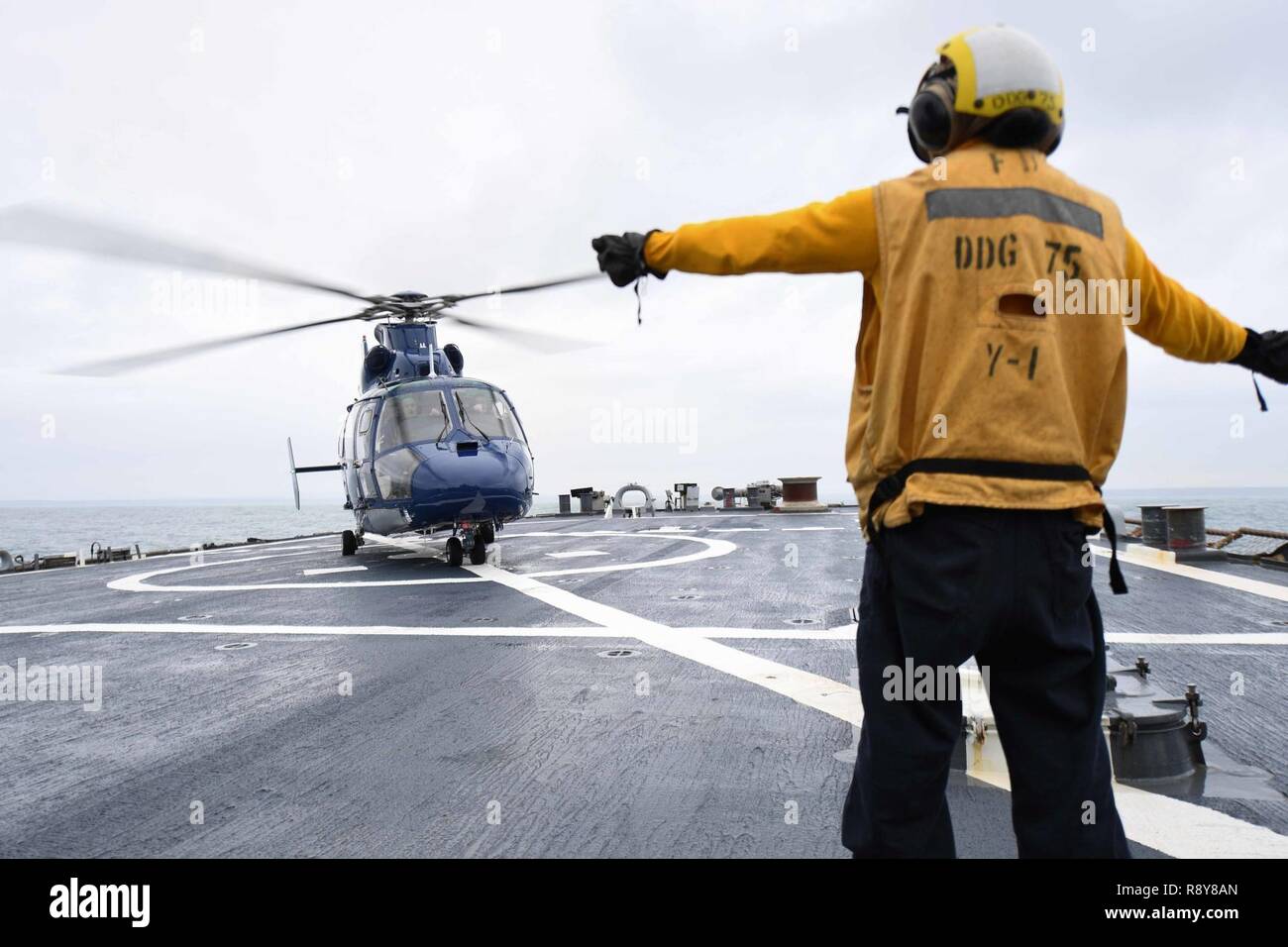 ATLANTIC OCEAN (March 7, 2017) - Boatswain's Mate 3rd Class Dyamond ...