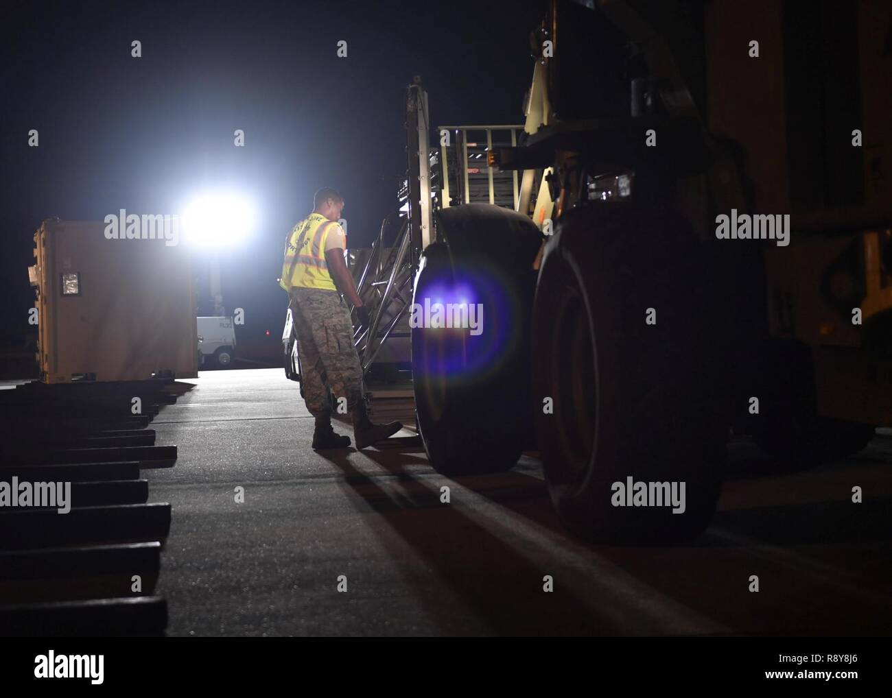 437 aps hi-res stock photography and images - Alamy