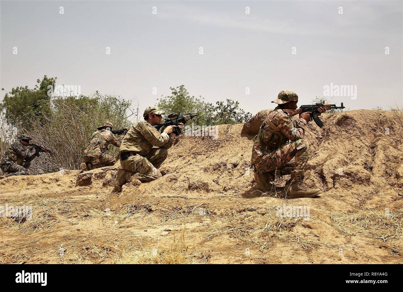 Chadian Soldiers secure a building and its perimeter during a beach ...