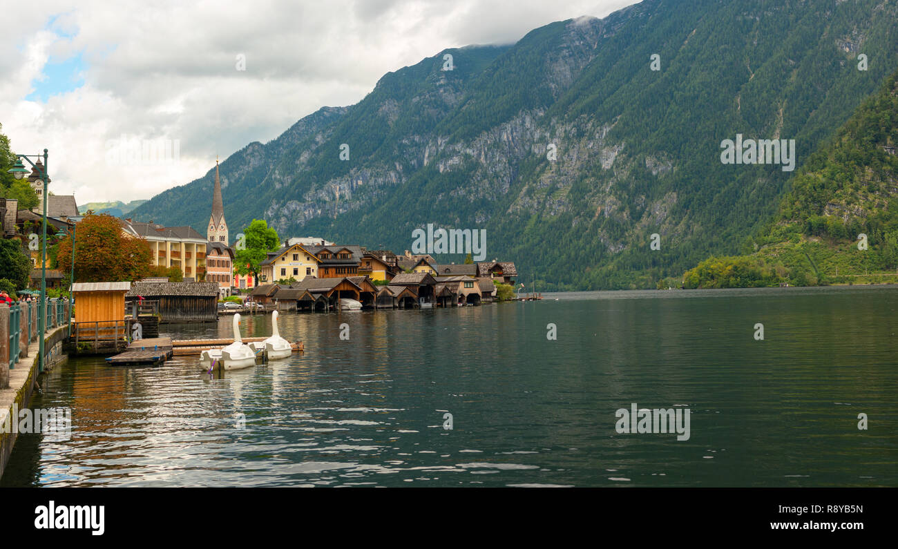 Fantastic view on Hallstatt village and alpine lake. Hallstatt is ...