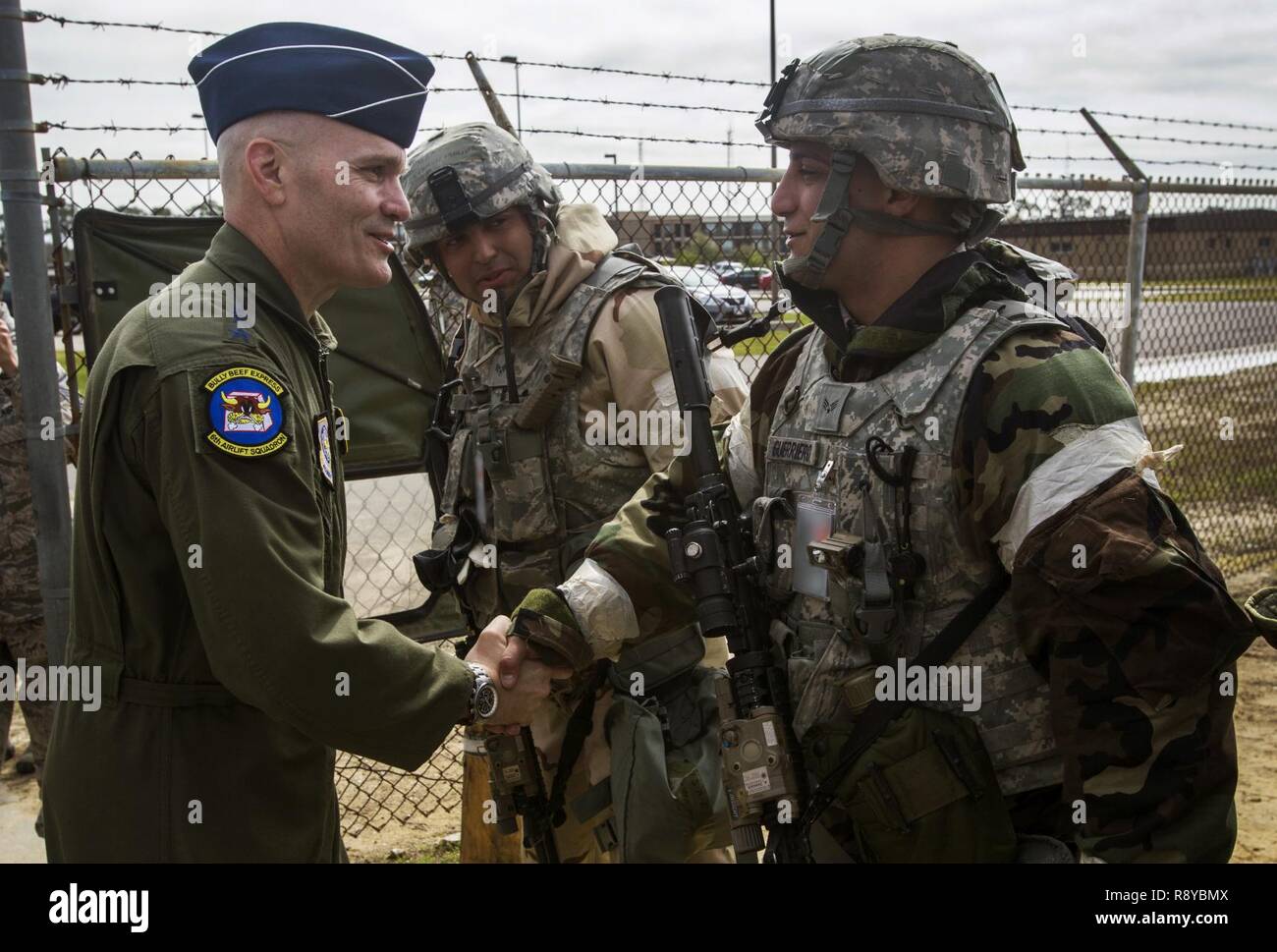 305th air mobility wing commander hi-res stock photography and images ...