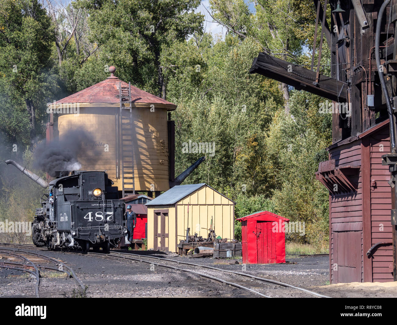 Narrow gauge train depot hi-res stock photography and images - Alamy