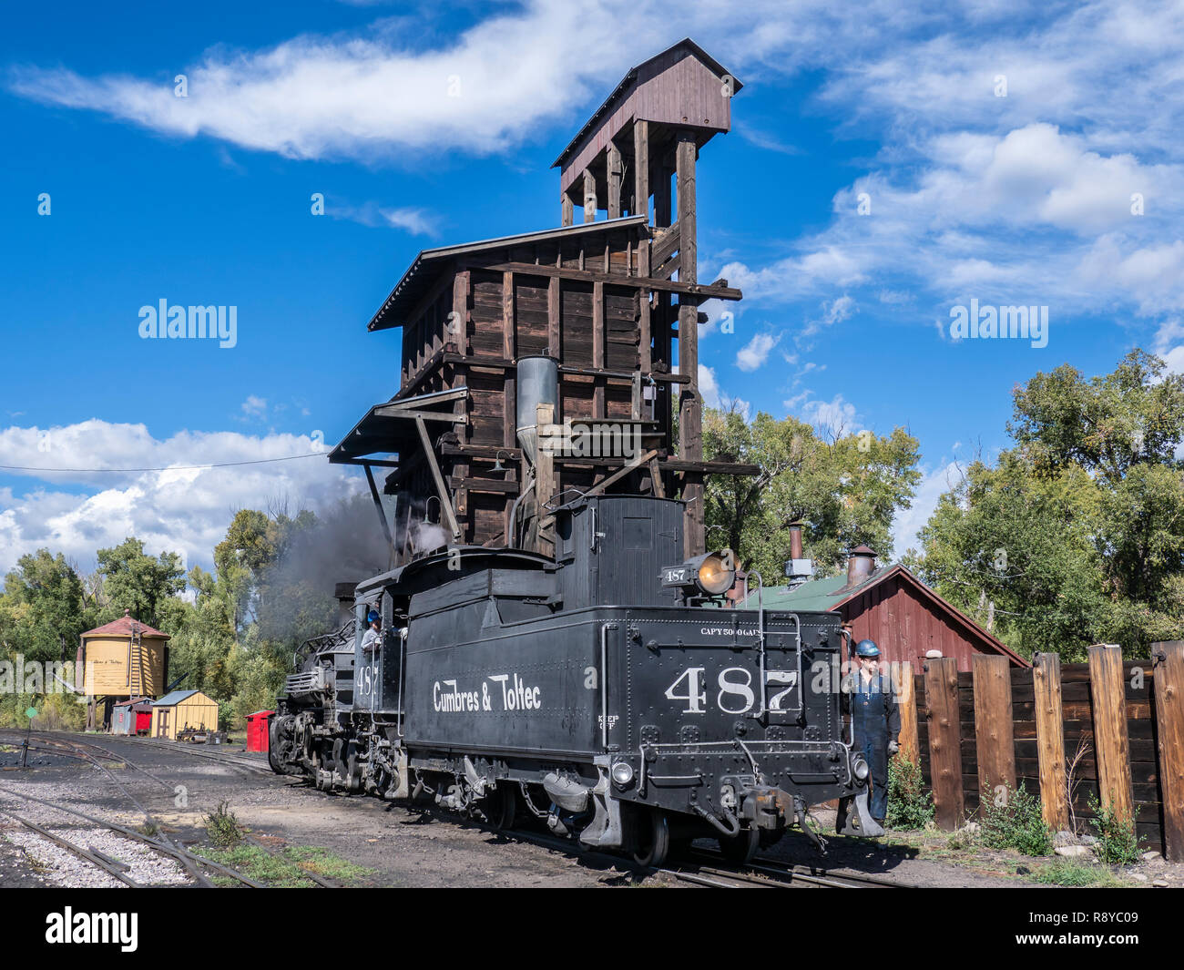 Coal tipple hi-res stock photography and images - Alamy