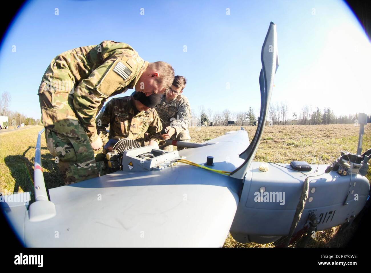 Soldiers from 307th Engineer Battalion, 3rd Brigade Combat Team ...