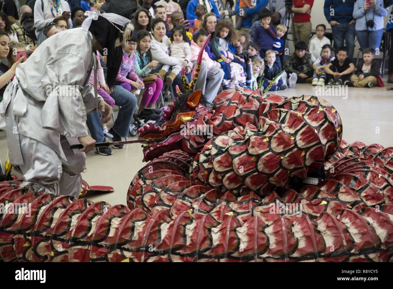 Local Japanese volunteers with the Japanese American Society perform ...