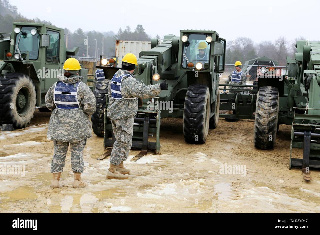 Students with the 13th Battalion, 100th Regiment’s 89B10 Ammunition ...