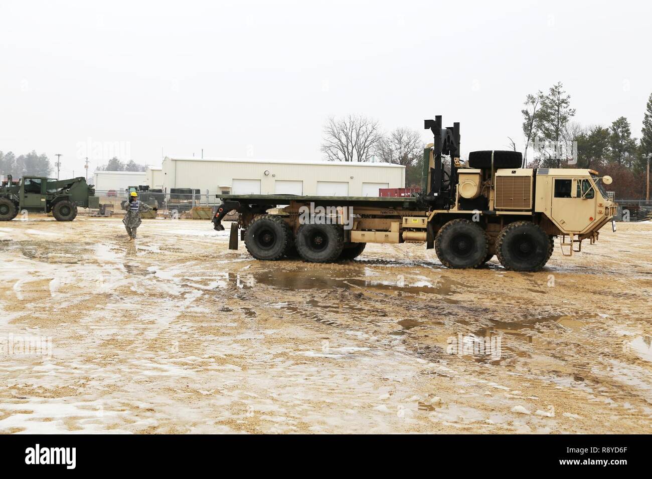 Students with the 13th Battalion, 100th Regiment’s 89B10 Ammunition ...