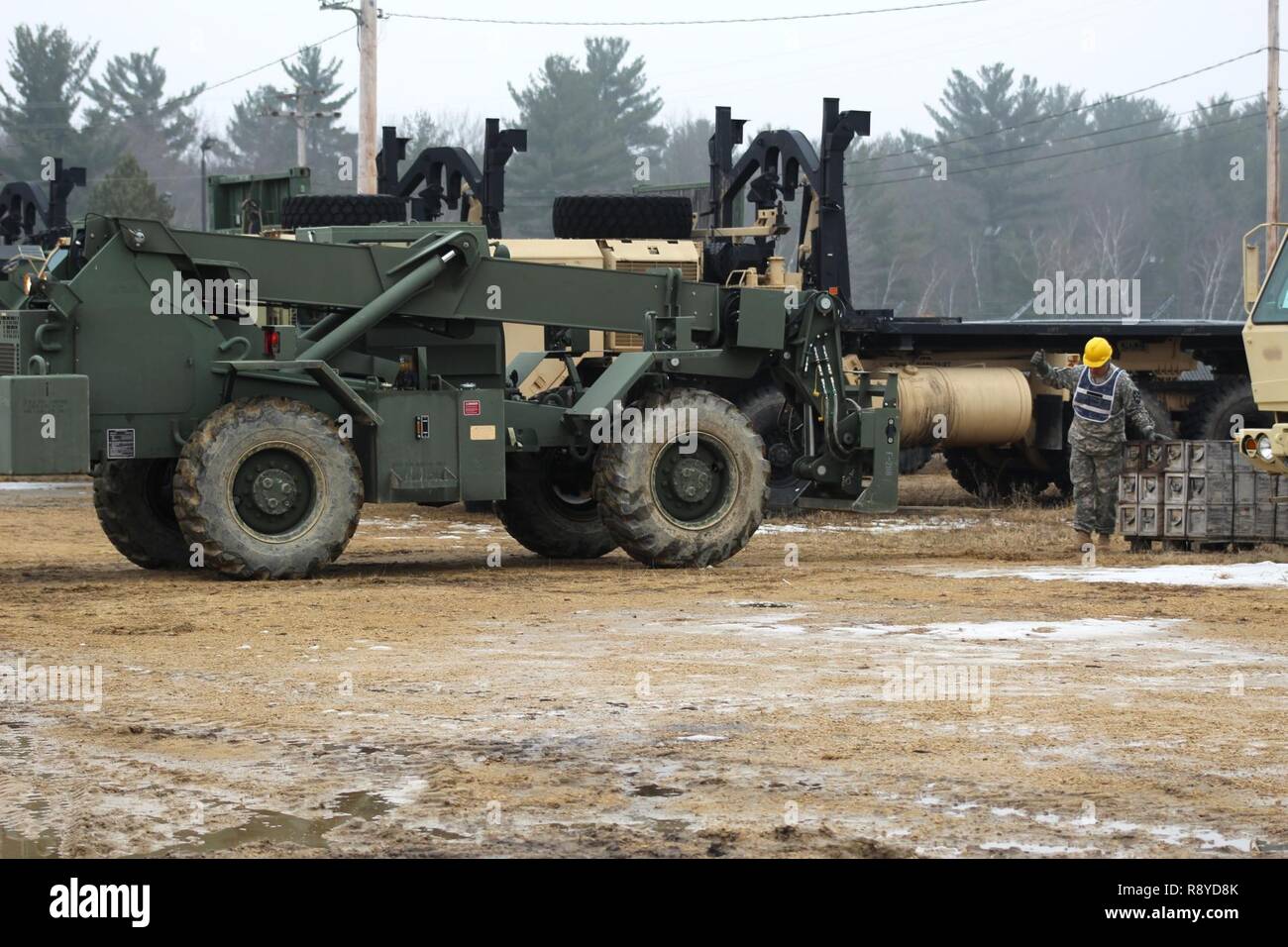 All terrain army lifter system hi-res stock photography and images - Alamy