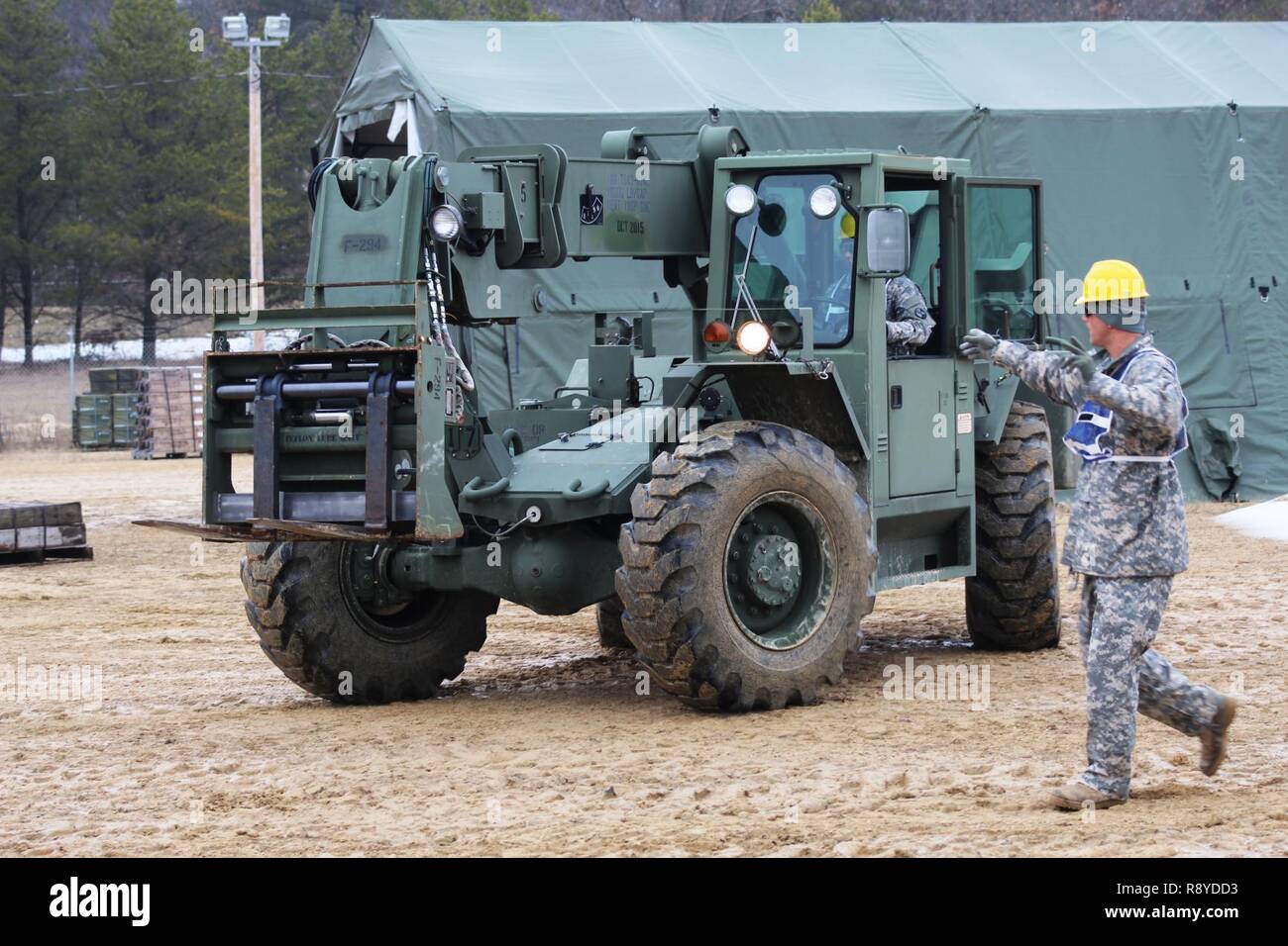 All terrain army lifter system hi-res stock photography and images - Alamy