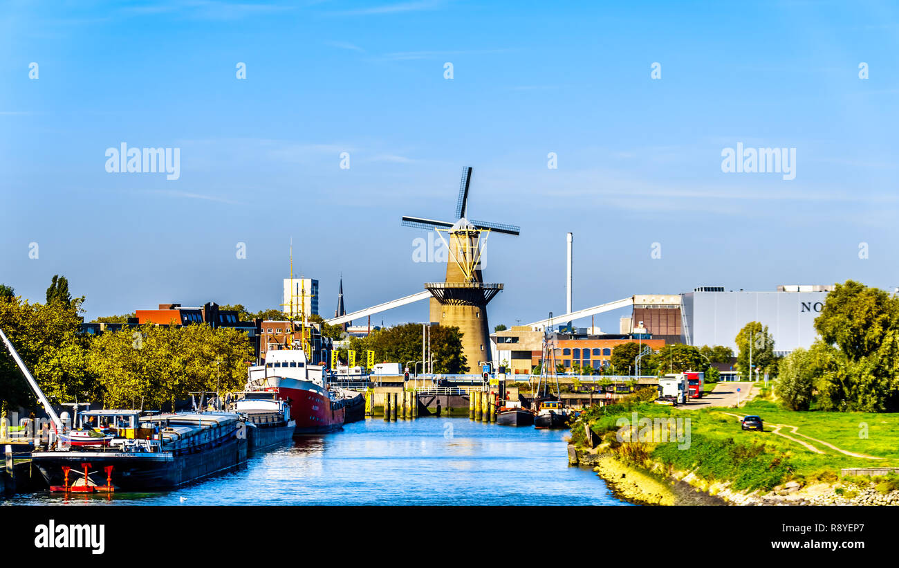 Rotterdam port historical hi-res stock photography and images - Alamy