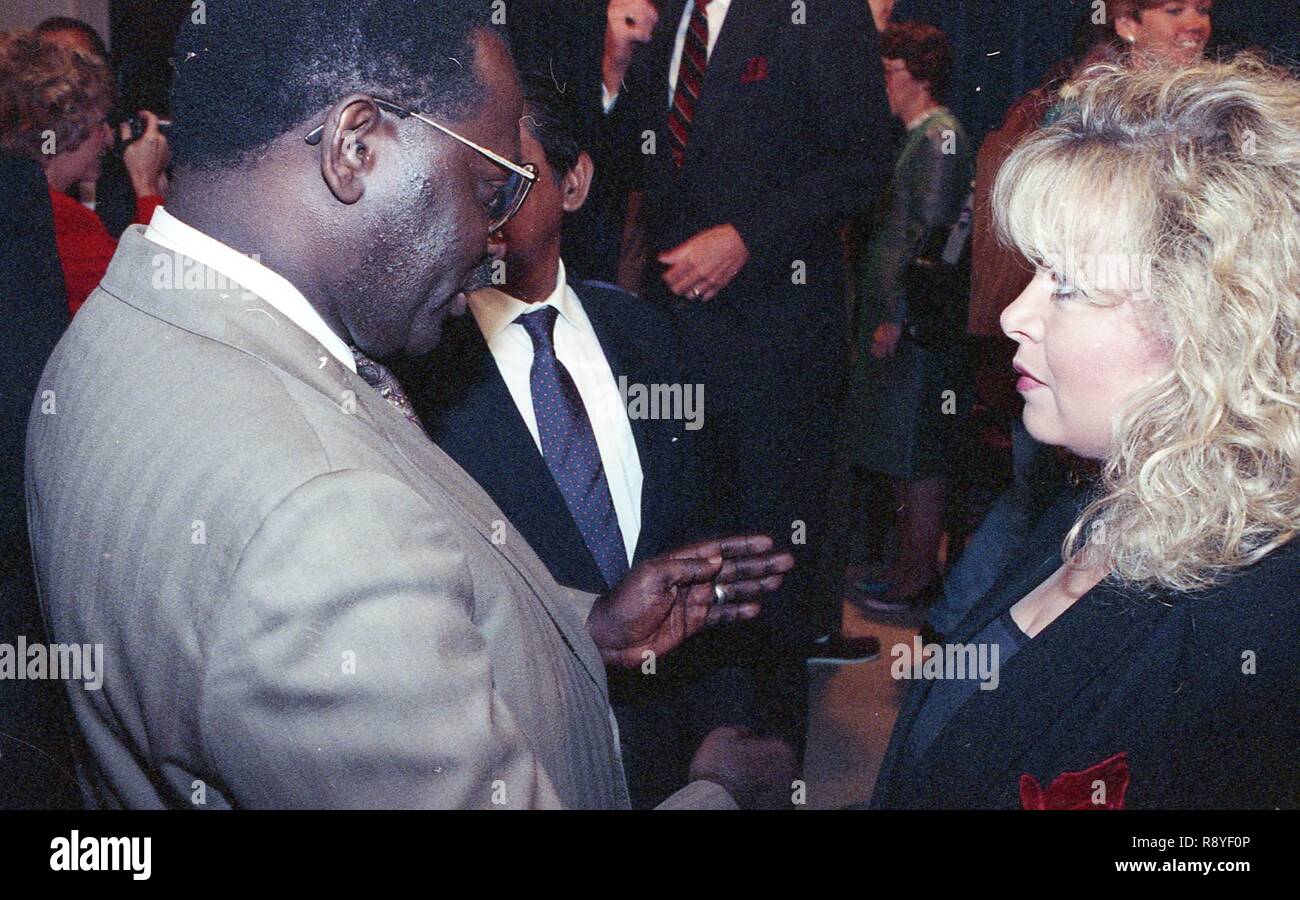 ROSKENS- END HUNGER AWARDS 1990 - Interactions at ceremony Stock Photo ...