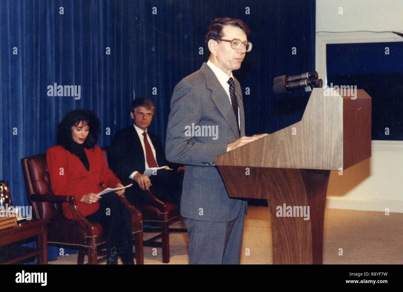 ROSKENS- END HUNGER AWARDS 1990 - Man speaking at the podium Stock ...