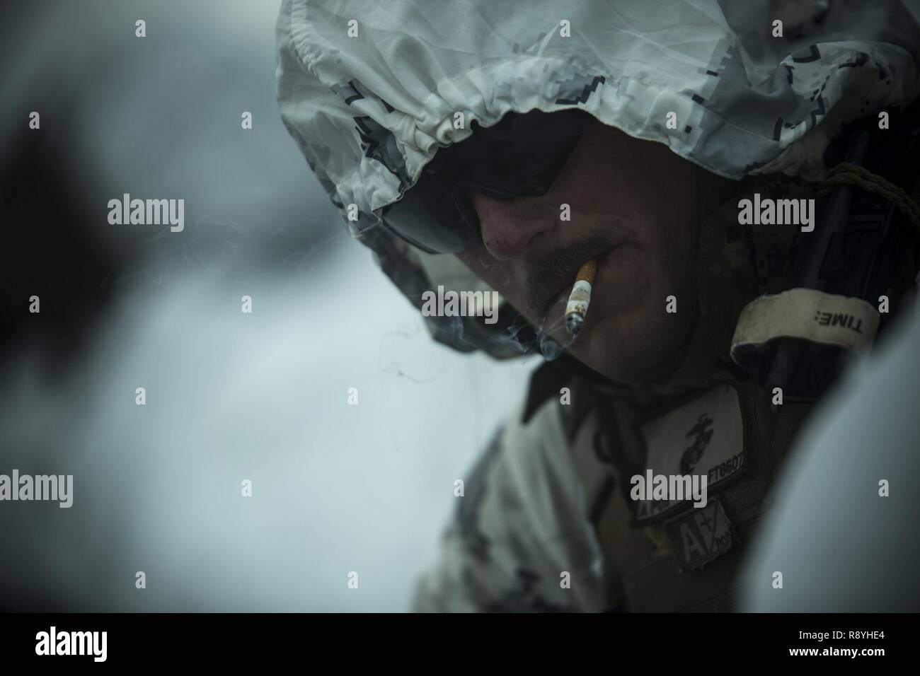 Self service bi hi-res stock photography and images - Alamy