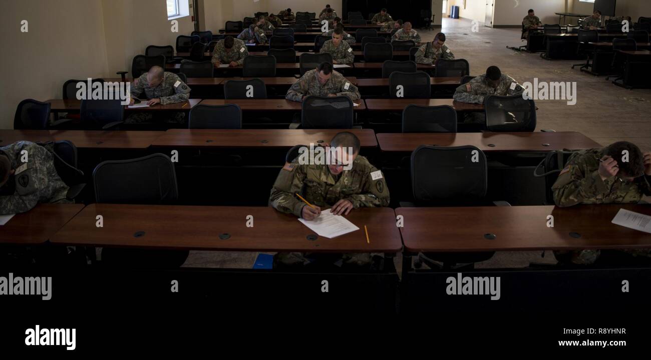 Army Physical Exam High Resolution Stock Photography and Images - Alamy