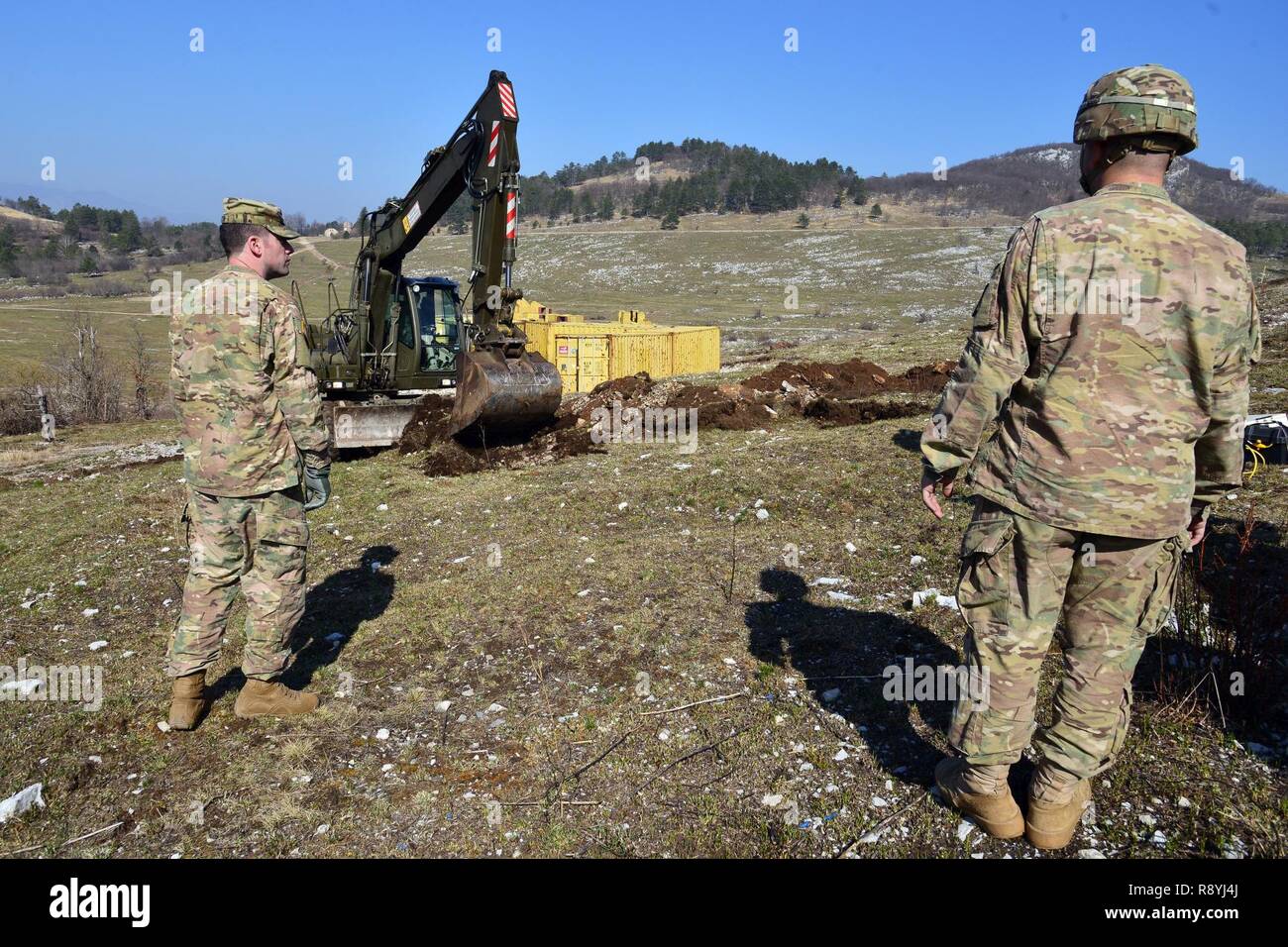 Slovenian army soldiers hi-res stock photography and images - Alamy