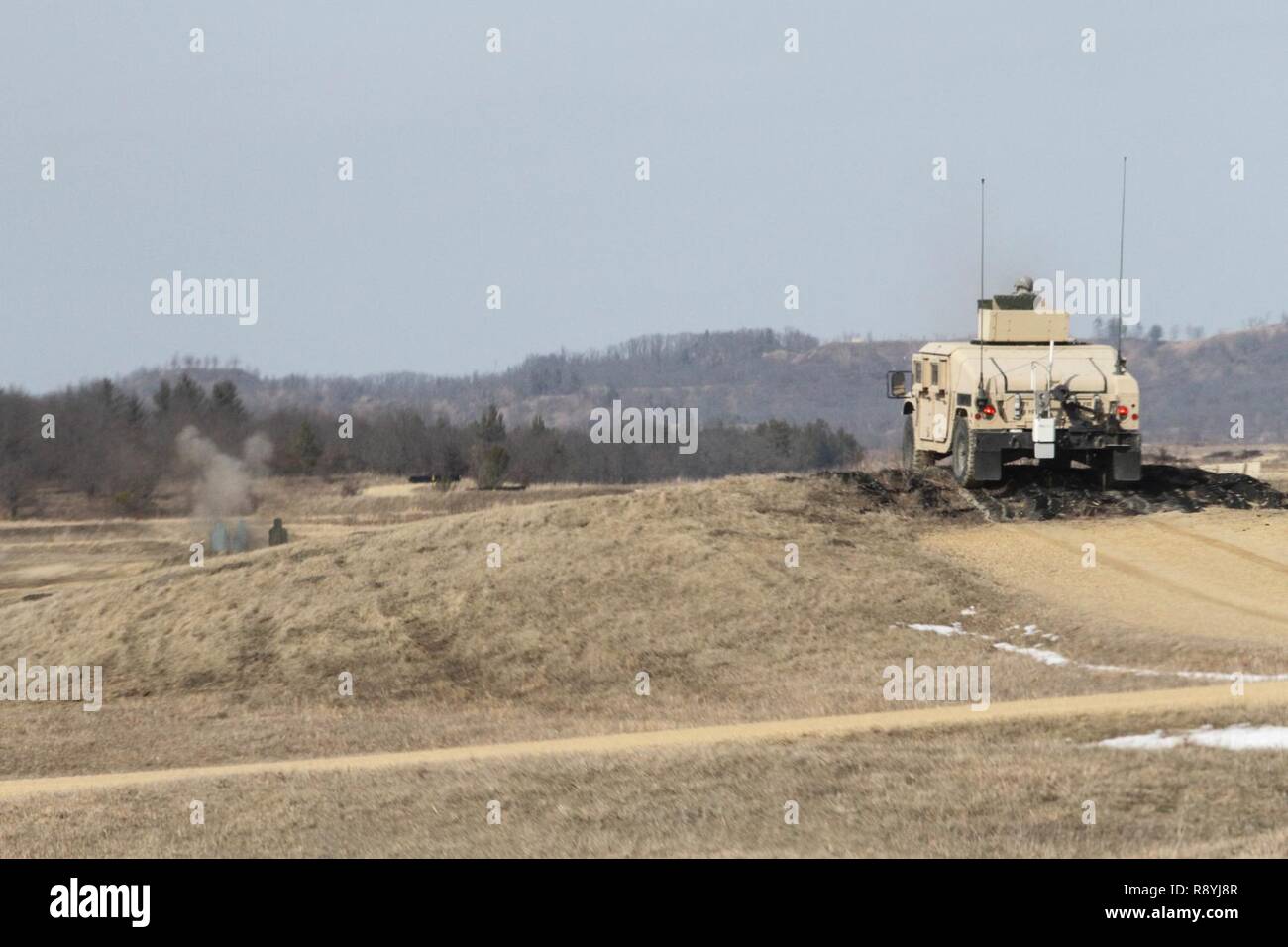 U.S. Army Reserve Soldiers with the 416th and 412th Theater Engineer ...