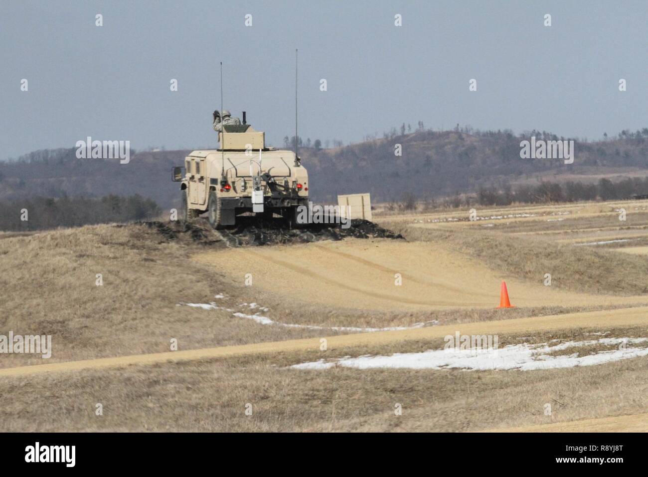 U.S. Army Reserve Soldiers with the 416th and 412th Theater Engineer ...