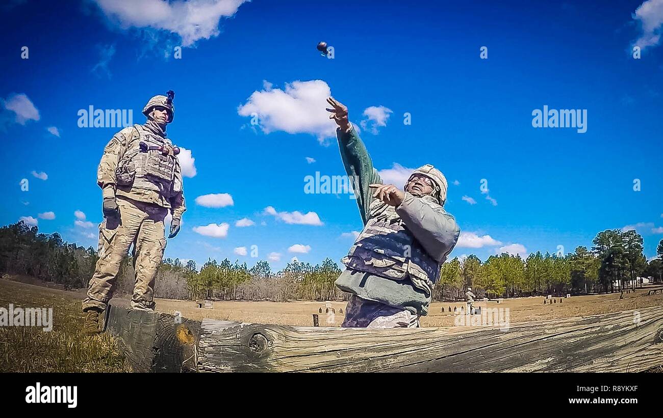 M67 fragmentation hand grenade hi-res stock photography and images - Alamy
