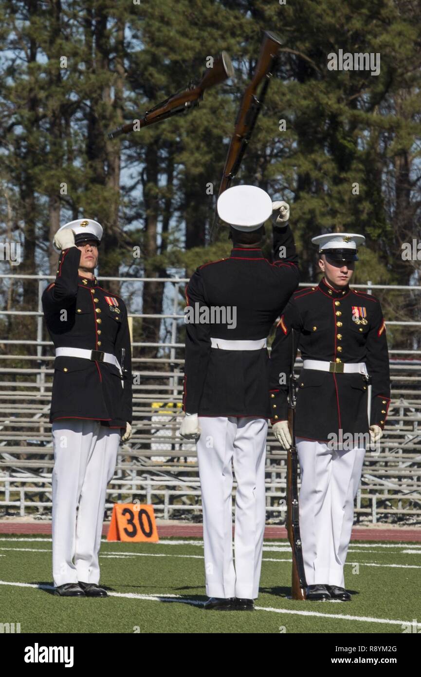 M1 garand rifles hi-res stock photography and images - Alamy