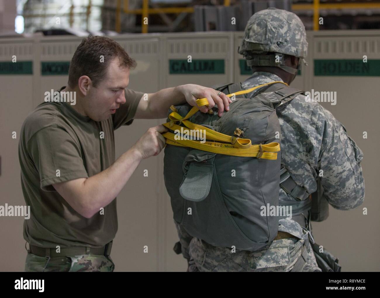15th psychological operations battalion hi-res stock photography and ...