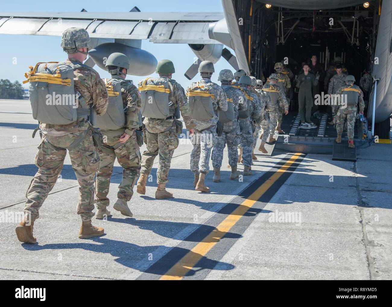 U.S. Army Soldiers of the 310th Psychological Operations Company, 15th ...