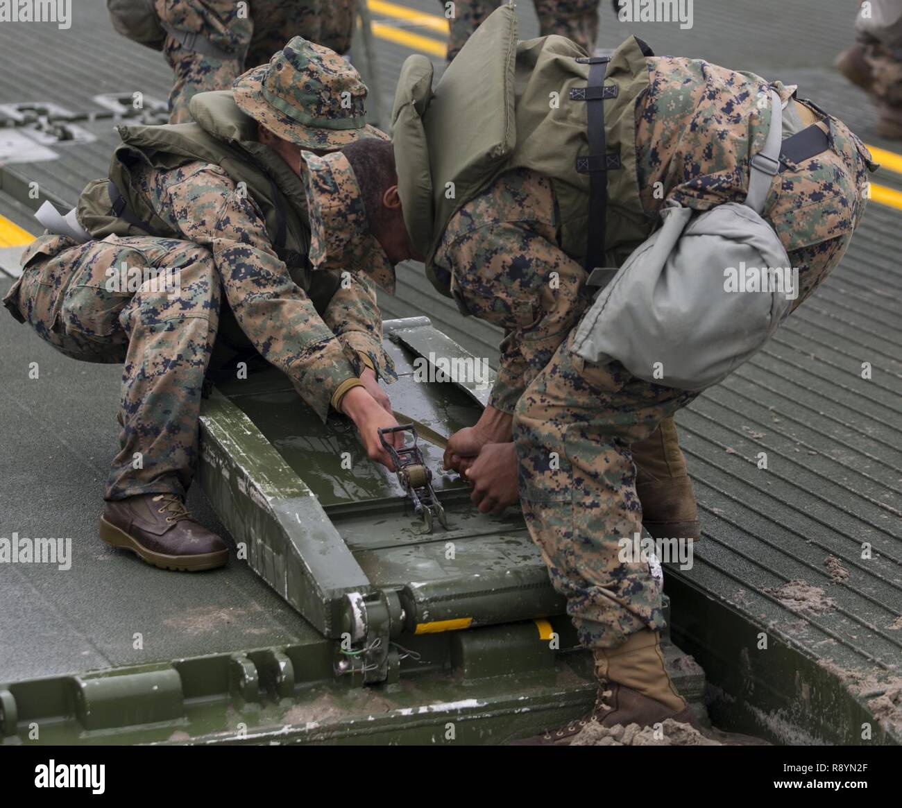 U.S. Marines with 7th Engineer Support Battalion (7th ESB) participate ...