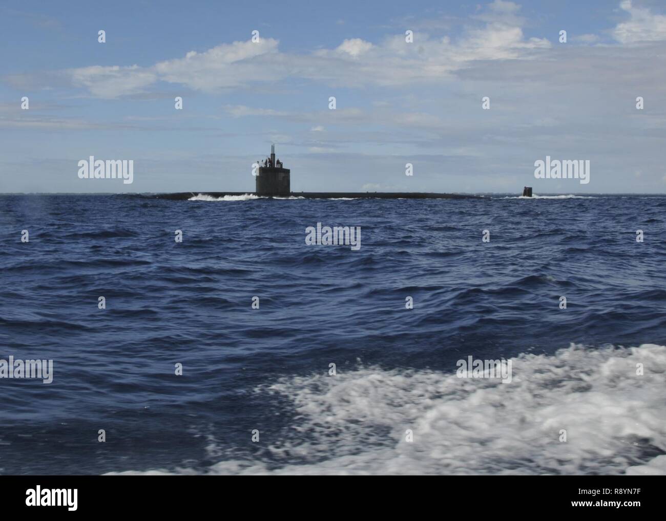 Los angeles class submarine uss pasadena ssn 752 hi-res stock ...