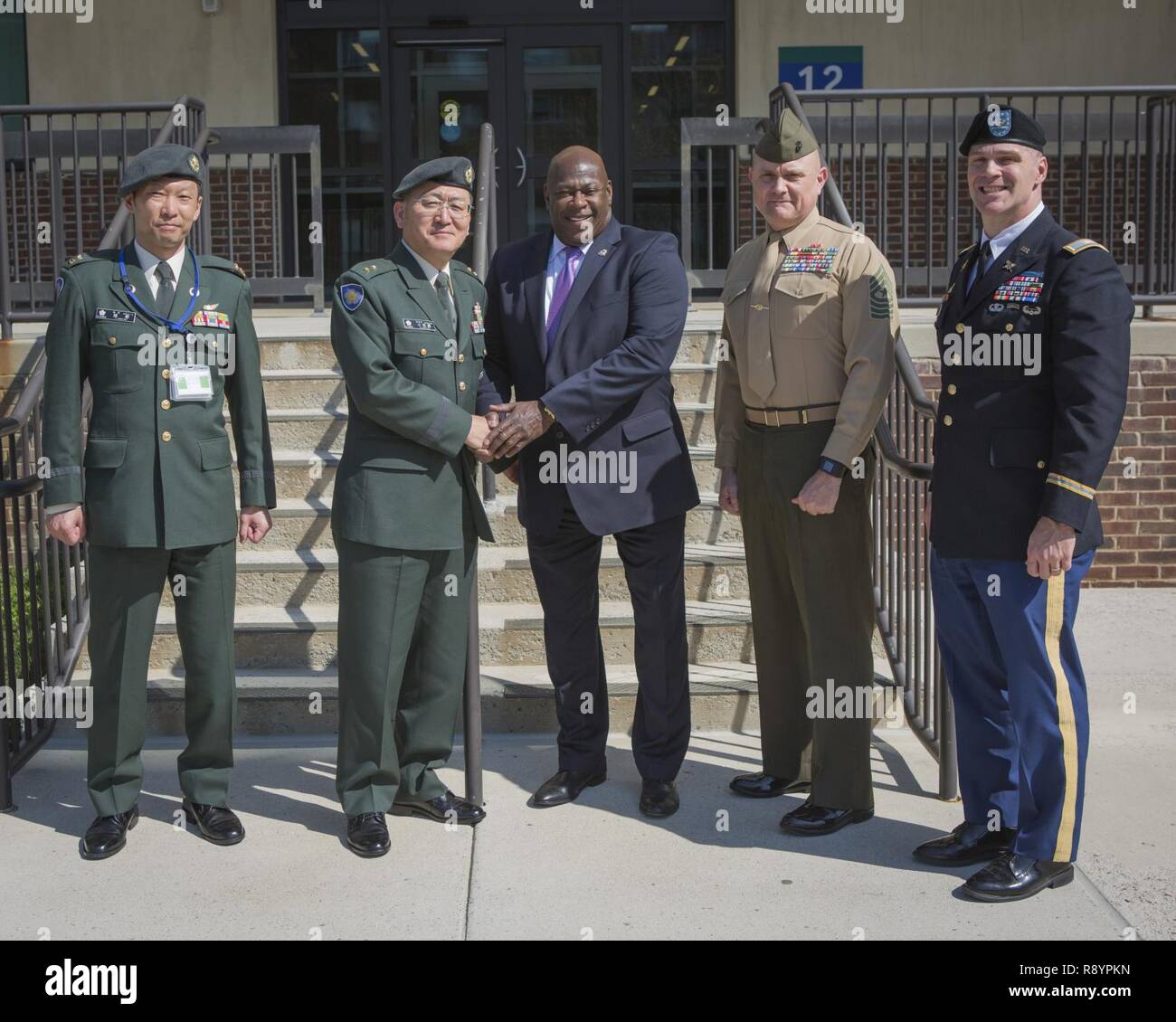 U s marine corps sgt carl hi-res stock photography and images - Alamy