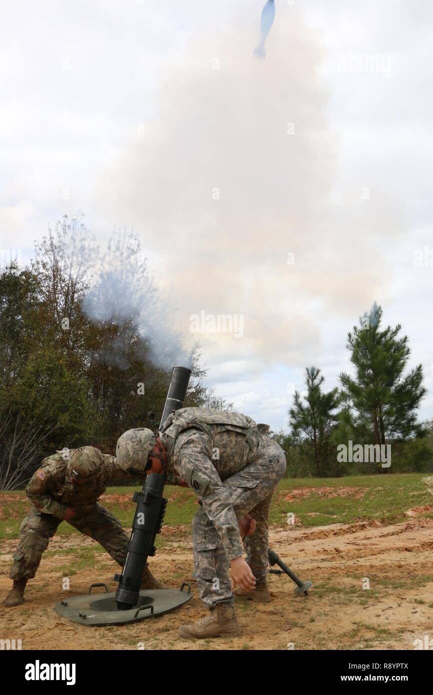 120mm mortar system hi-res stock photography and images - Alamy