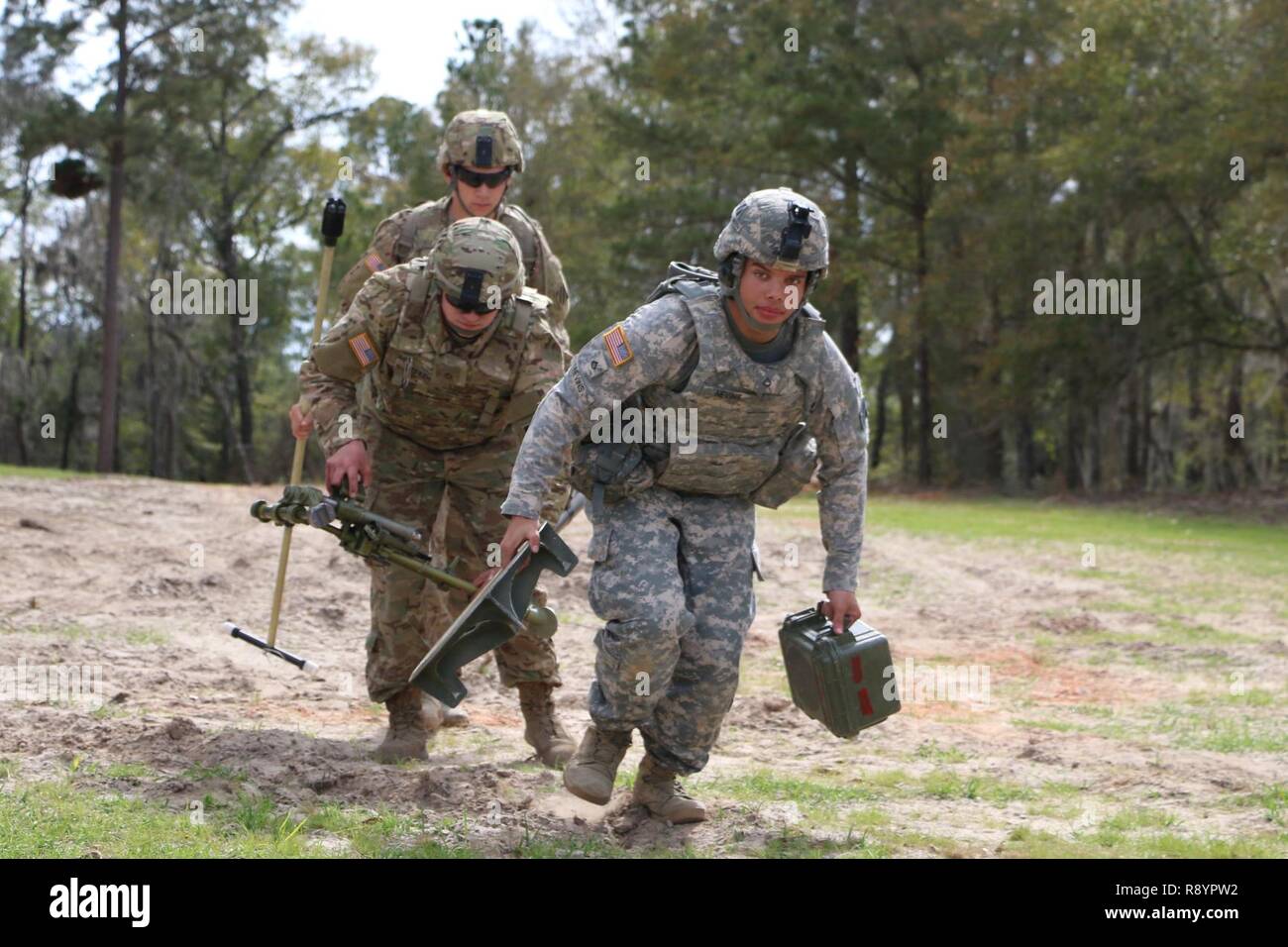 Call for fire indirect fire hi-res stock photography and images - Alamy