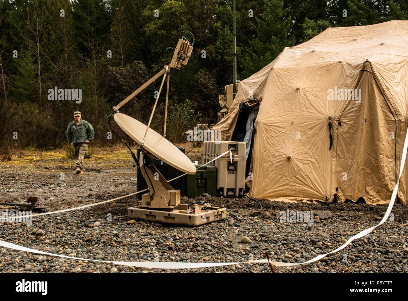 Very small aperture terminal hi-res stock photography and images - Alamy